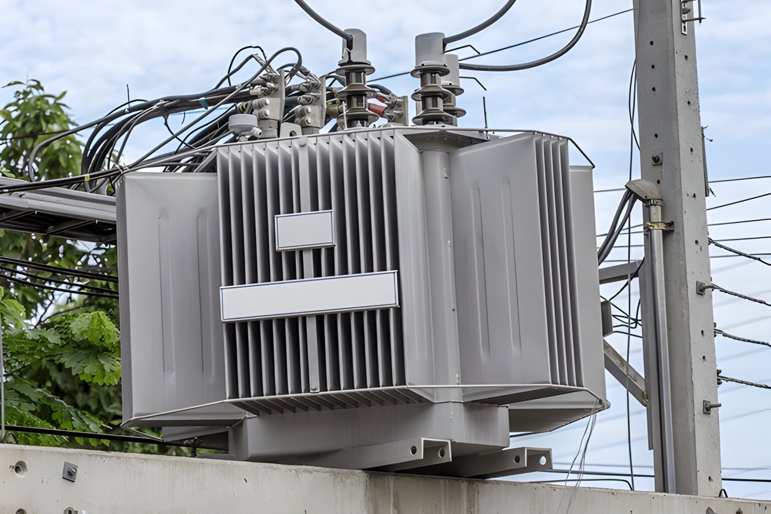 Guide To High Voltage Power Transformers | ROOQ Group